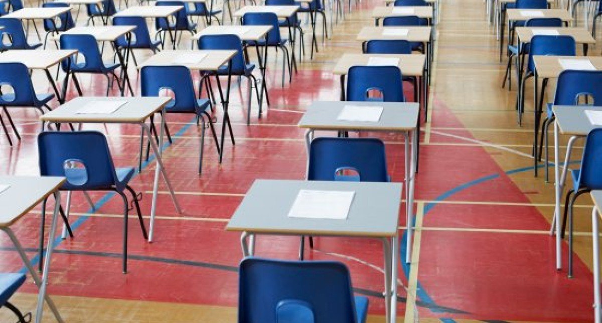 Middelbare school voor de rechter na ongeldig verklaren van eindexamen ...