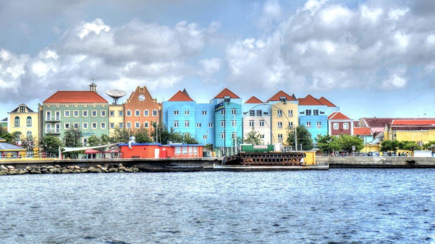 Scholen Curaçao sluiten twee weken lang vroeger om extreme hitte ... Scholen Curaçao sluiten twee weken lang vroeger om extreme hitte ...